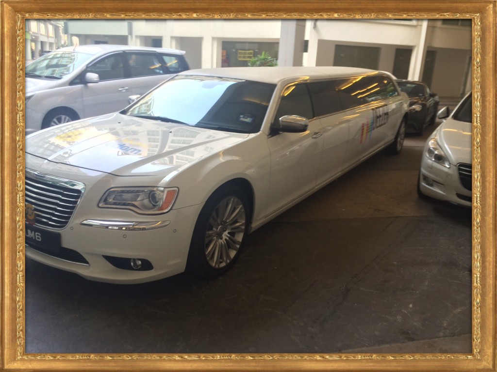 Chrysler Stretch Limo front left | Hyper Luxury Car Rental Malaysia